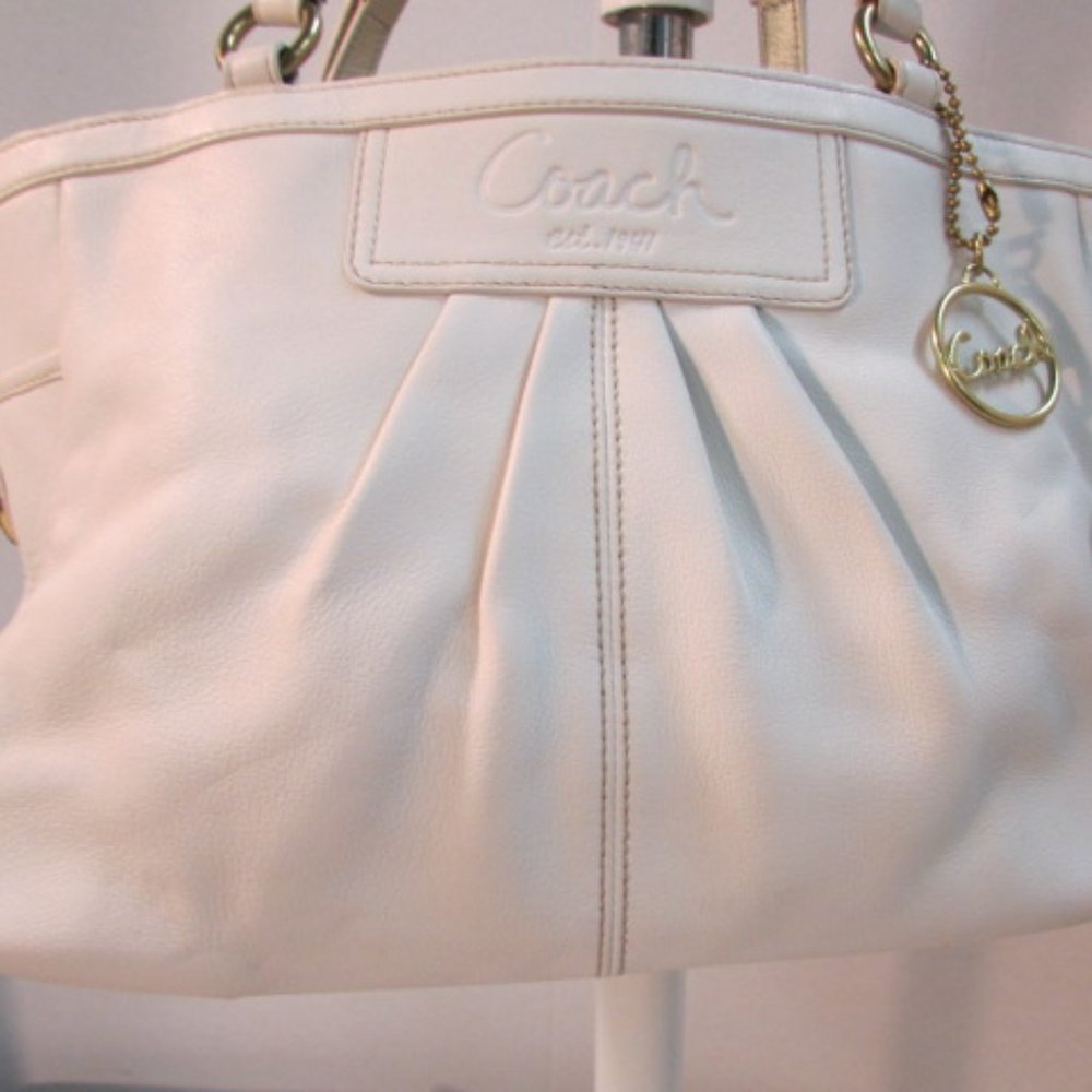 Coach White Pleated East West Gallery Shoulder Bag - Gem